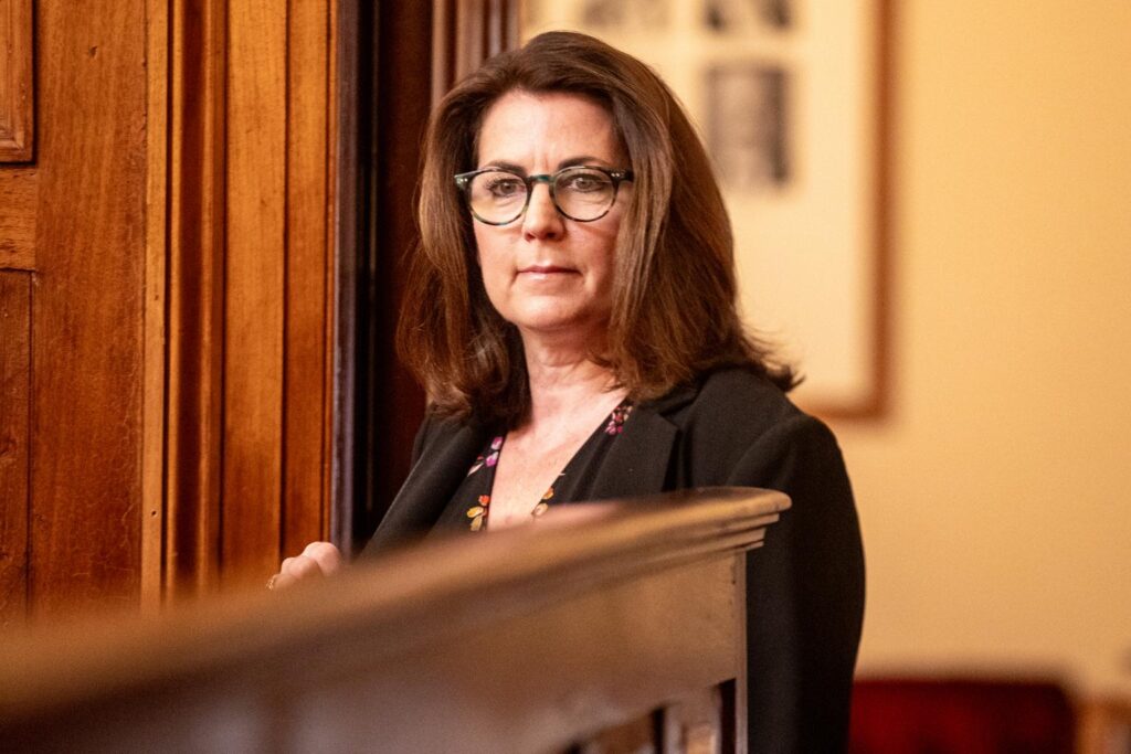 Motion to re-negotiate Tasmania Devils deal with AFL fails in state ...