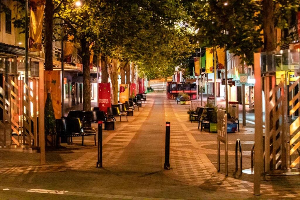 Good samaritan praised after man knocked to ground in Hobart mall ...