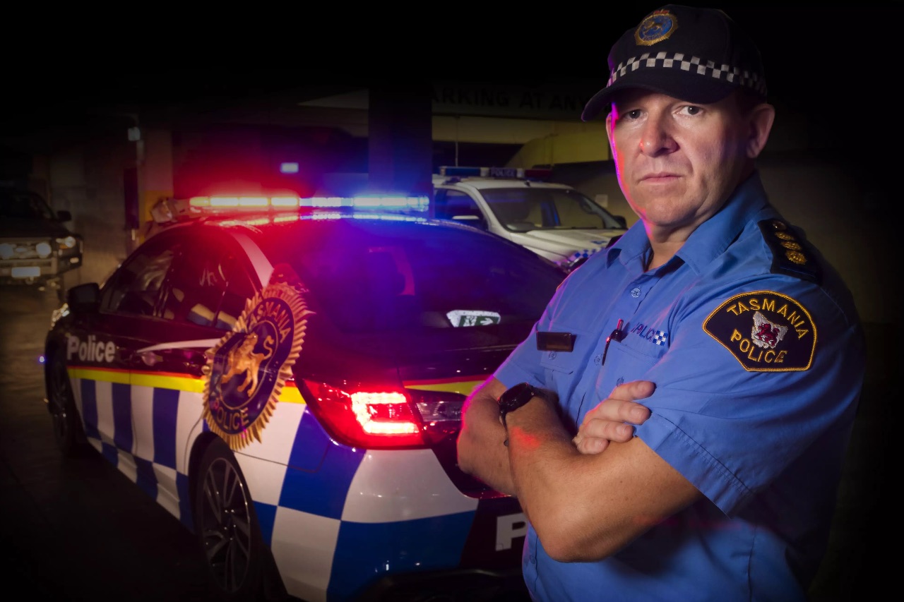 Single stab wound from folding knife claims life of Launceston man ...