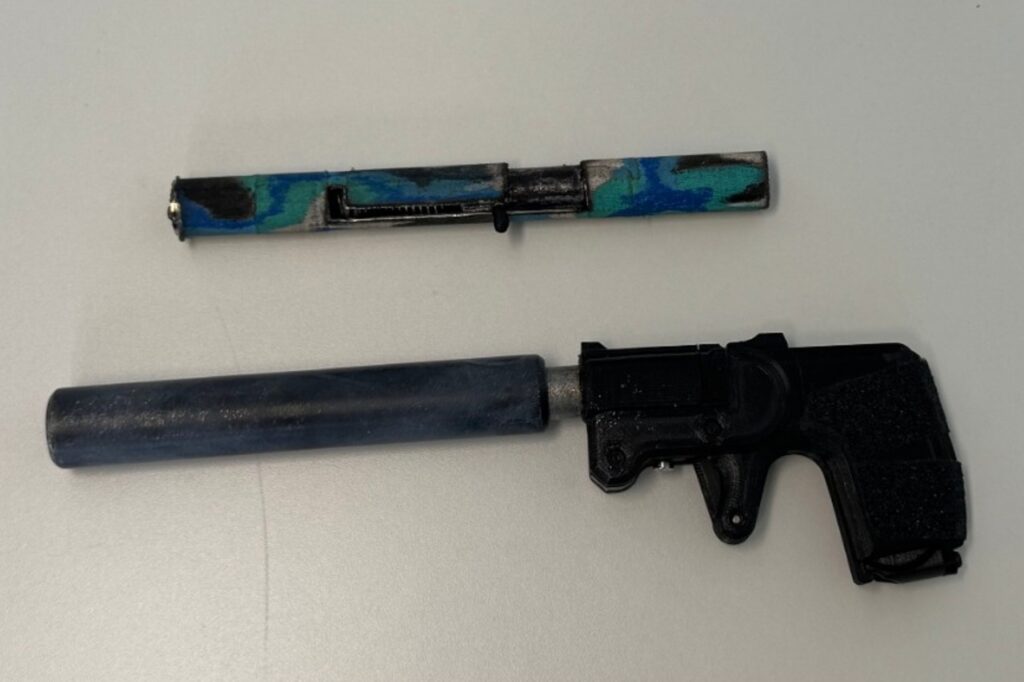 Police raid Launceston house, seize homemade firearms after gun threat ...