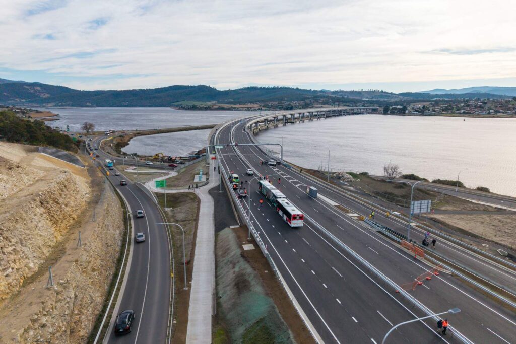 Traffic gets another chance to cross old Bridgewater Bridge - Pulse ...
