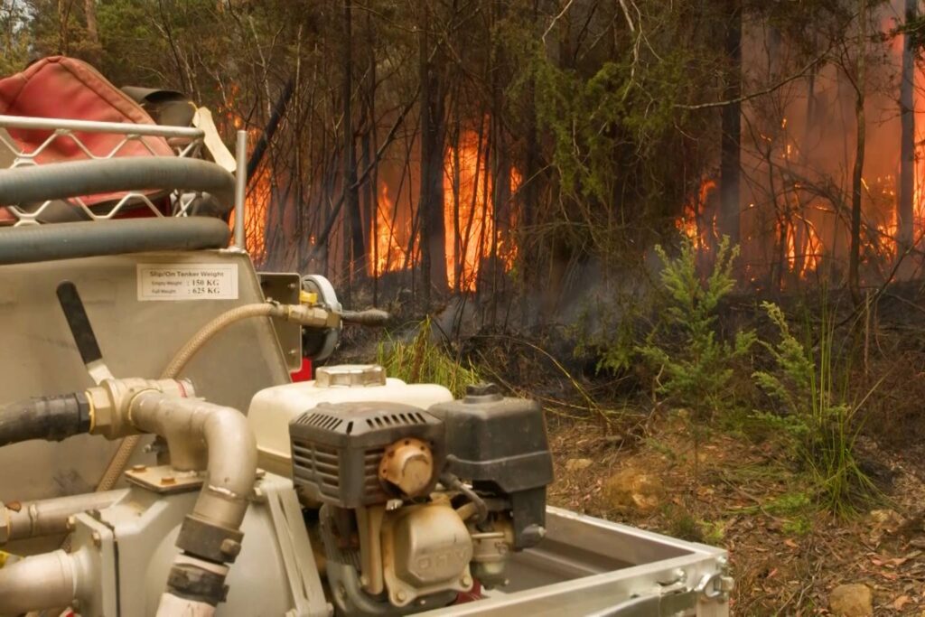 Margate bushfire scorches 480 hectares, could take weeks to contain ...