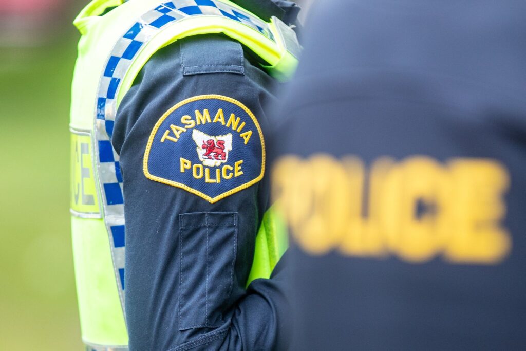 Decorated Tasmania Police officer quits after arrest over child abuse ...