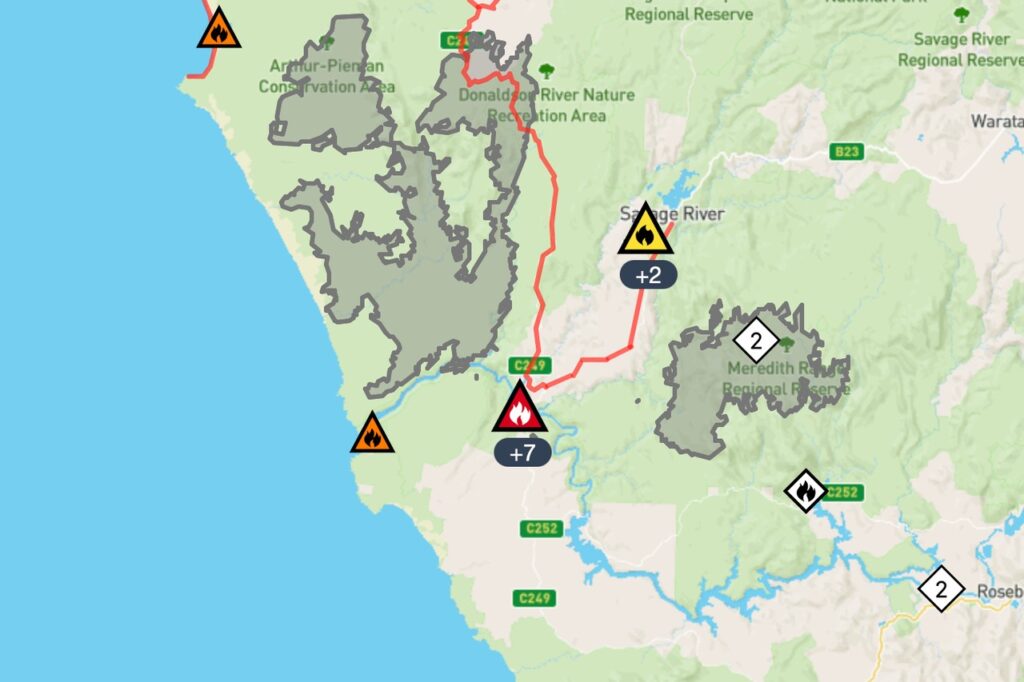 Leave immediately warning as uncontrollable blazes burn on Tasmania’s ...