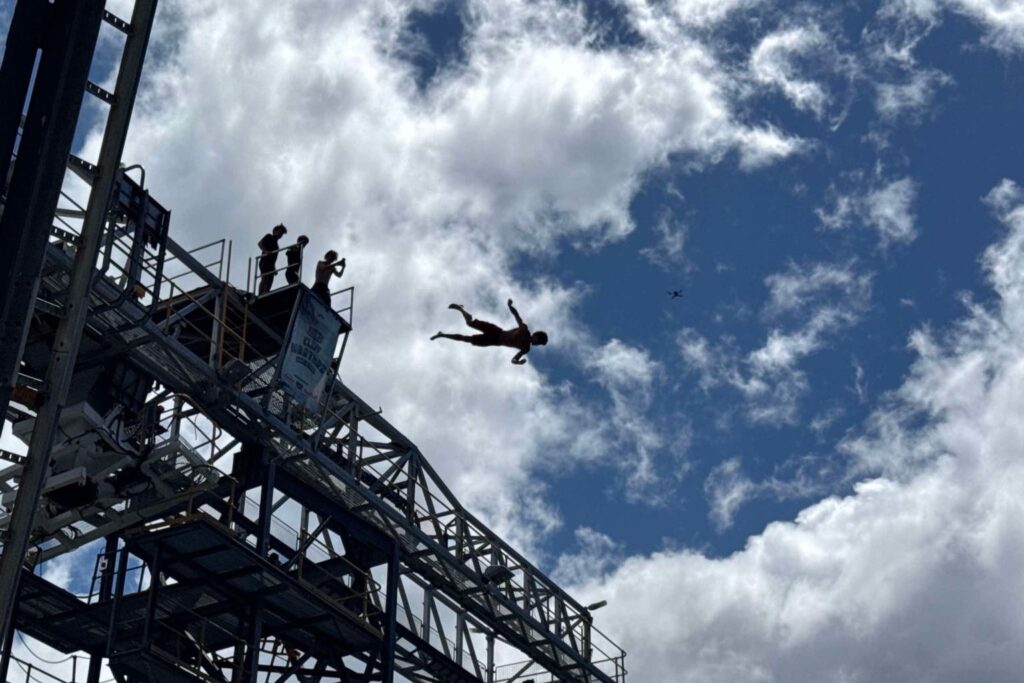 Cliff jumping event returns to Tasmania for second year - Pulse Tasmania