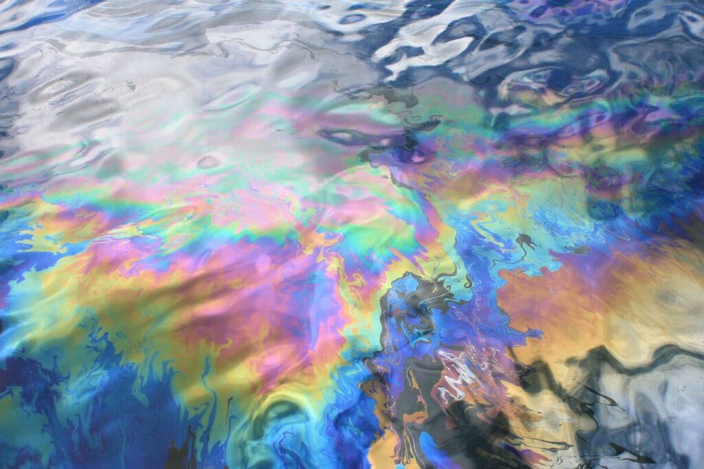 Discovery of ‘oily substance’ closes all of Lake Rosebery to the public ...