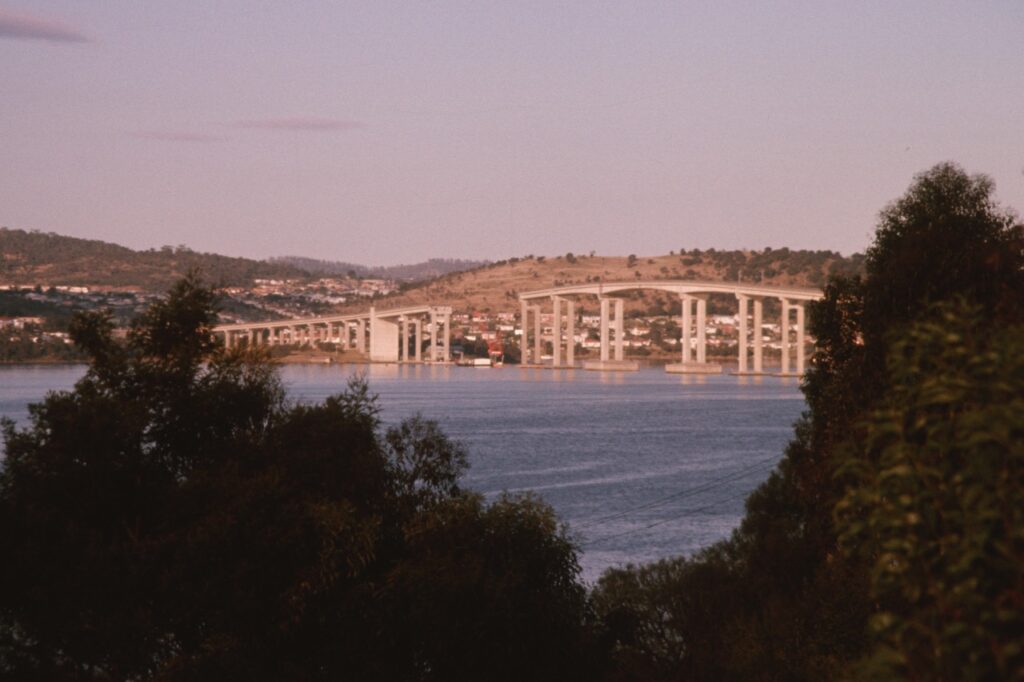 Tasman Bridge disaster in pictures: 50 years since 1975 tragedy - Pulse ...