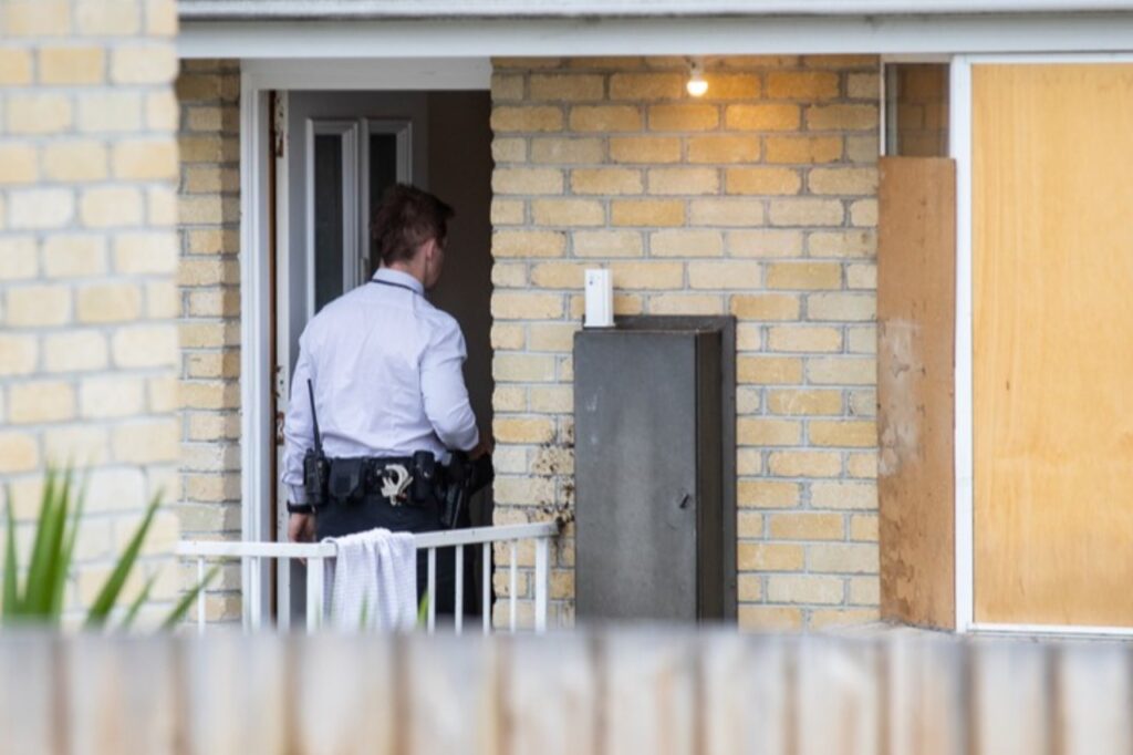 Police investigate sudden death at Montrose home, person taken into ...