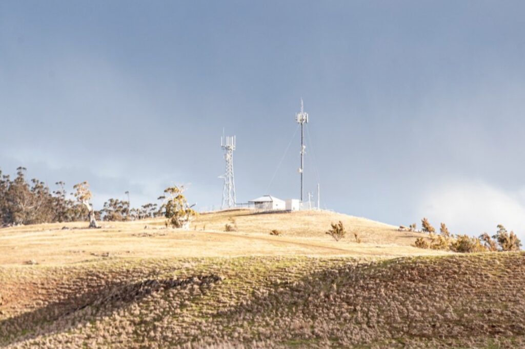 74 Telstra phone towers affected by blackouts in Tasmanian severe ...