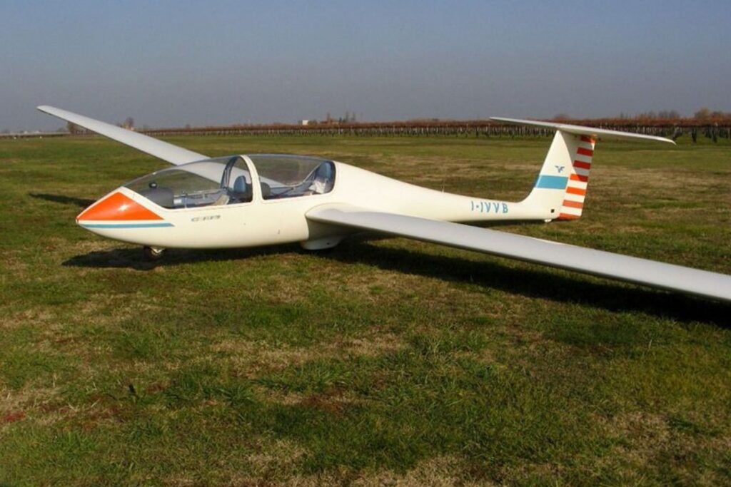 Fatal Tunbridge glider crash victim identified as flight student ...