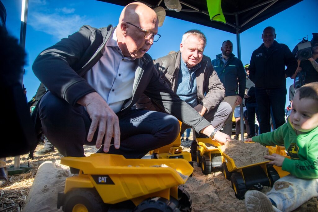 Peter Dutton promises Agfest site upgrade during Quercus Park visit ...