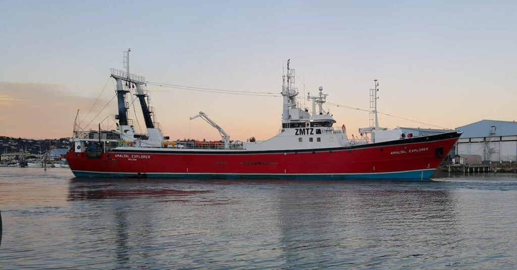 Return of Kiwi ‘super-trawler’ sparks concerns for orange roughy ...
