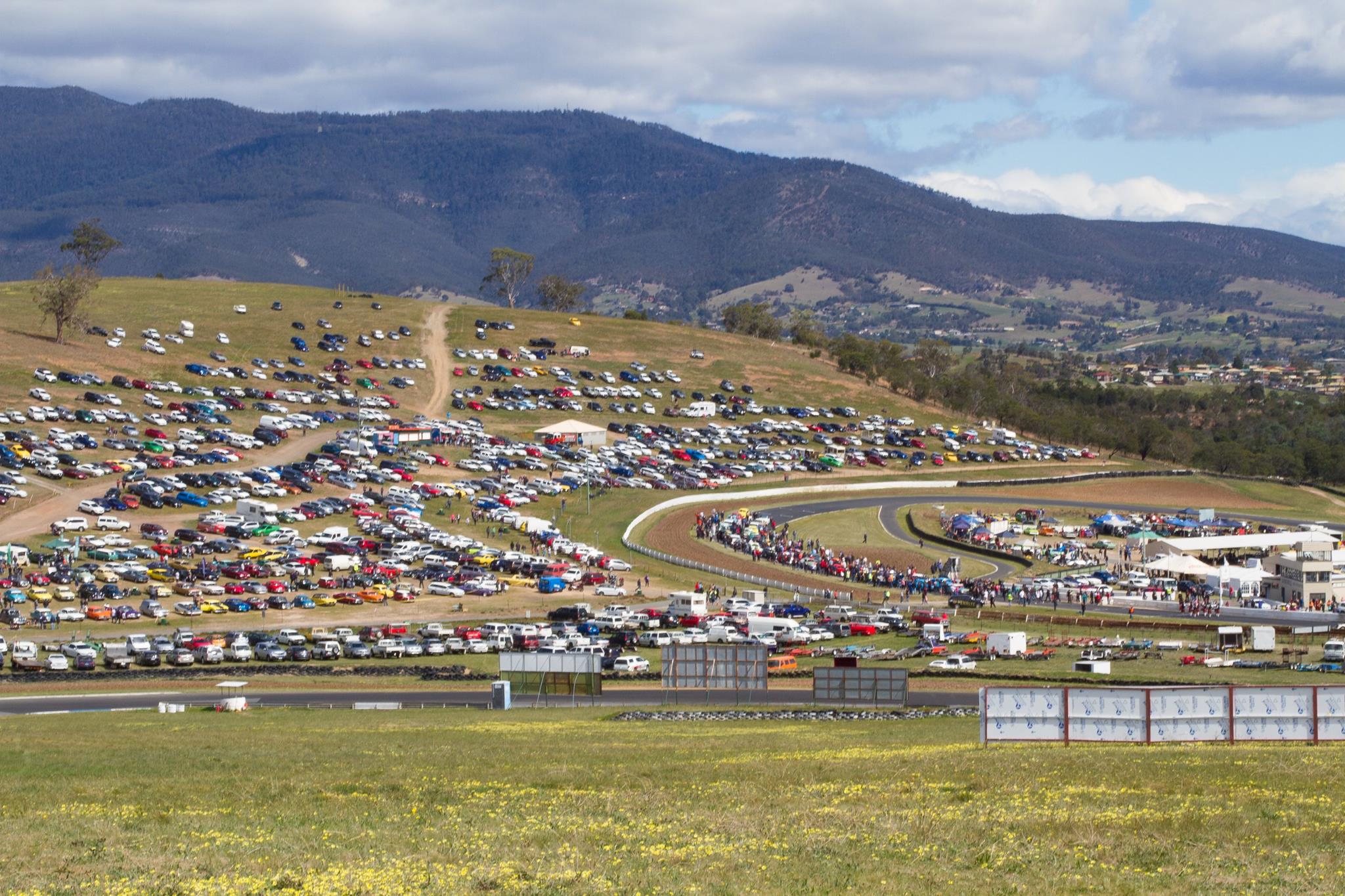 Two injured in serious motorcycle crash at Hobart’s Baskerville Raceway ...