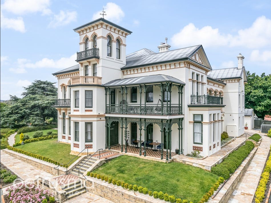 New Town mansion sets record with $5.8m sale price - Pulse Tasmania
