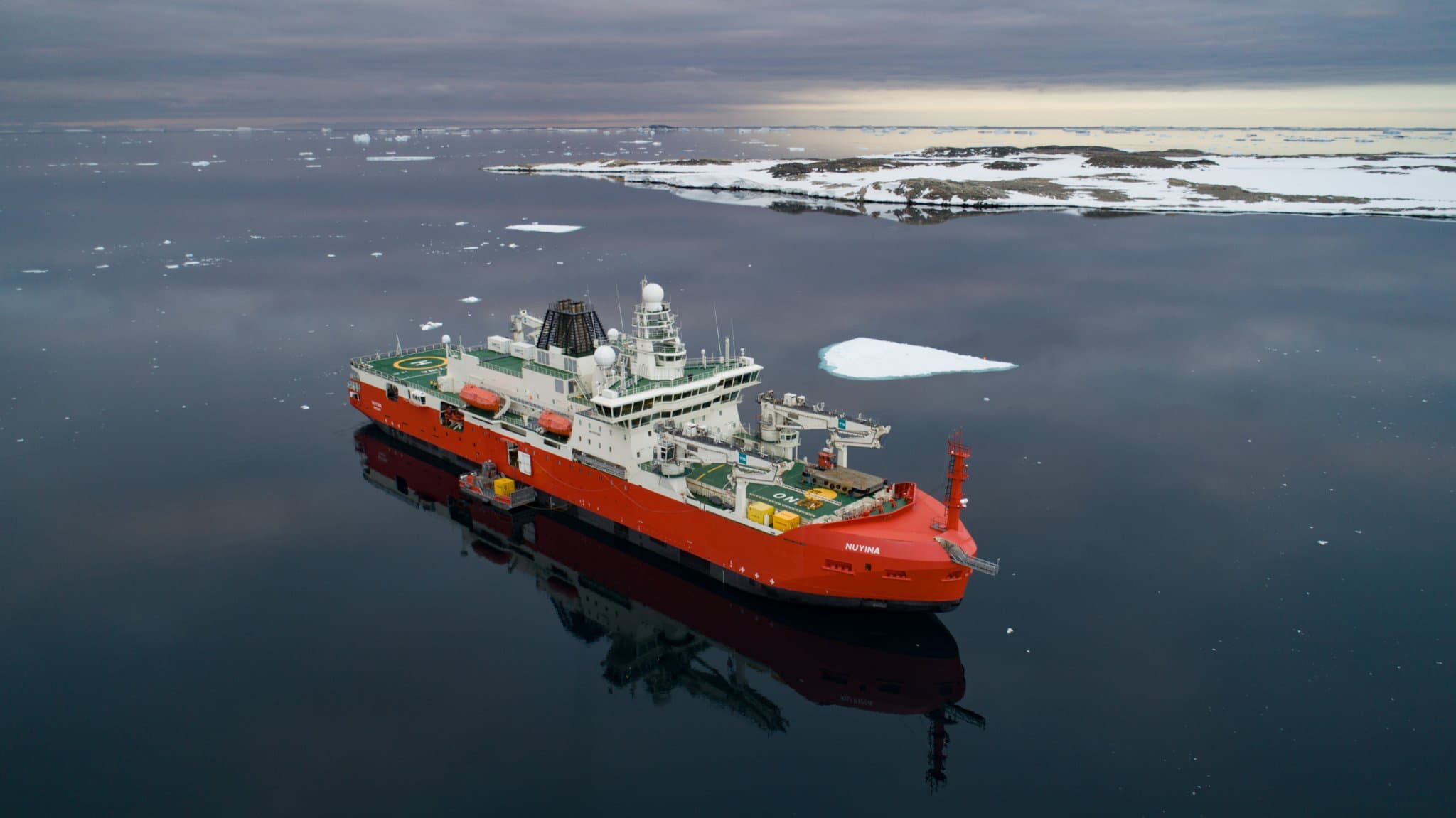 Sick Australian expeditioner airlifted from Antarctica to icebreaker ...