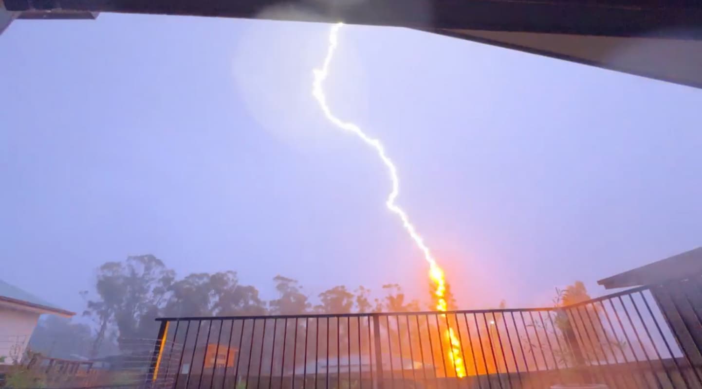 ‘Massive booms’: Wild thunderstorm rumbles Tasmania overnight - Pulse ...