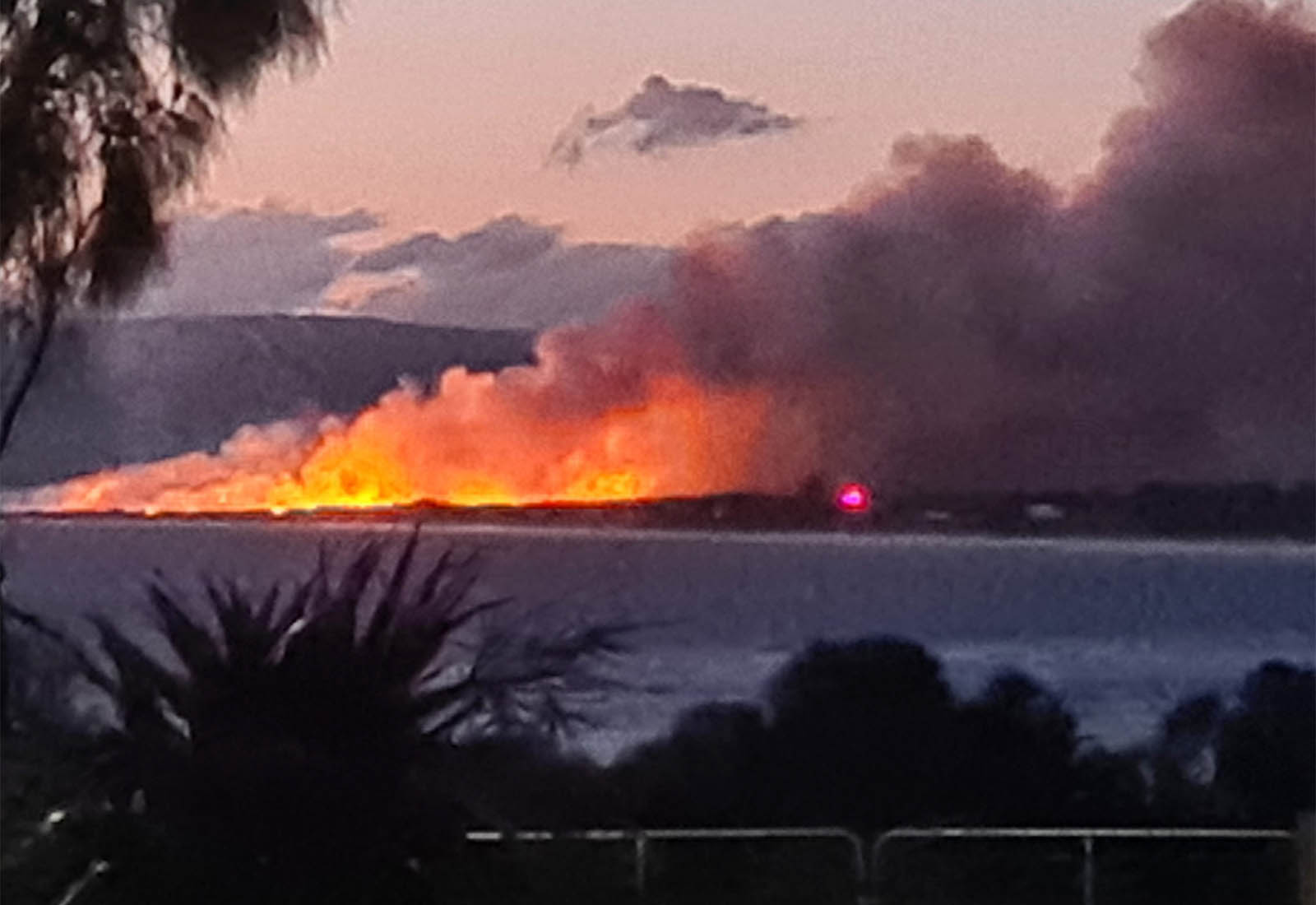 Evacuations as bushfire burns at Dolphin Sands on Tasmania’s east coast ...