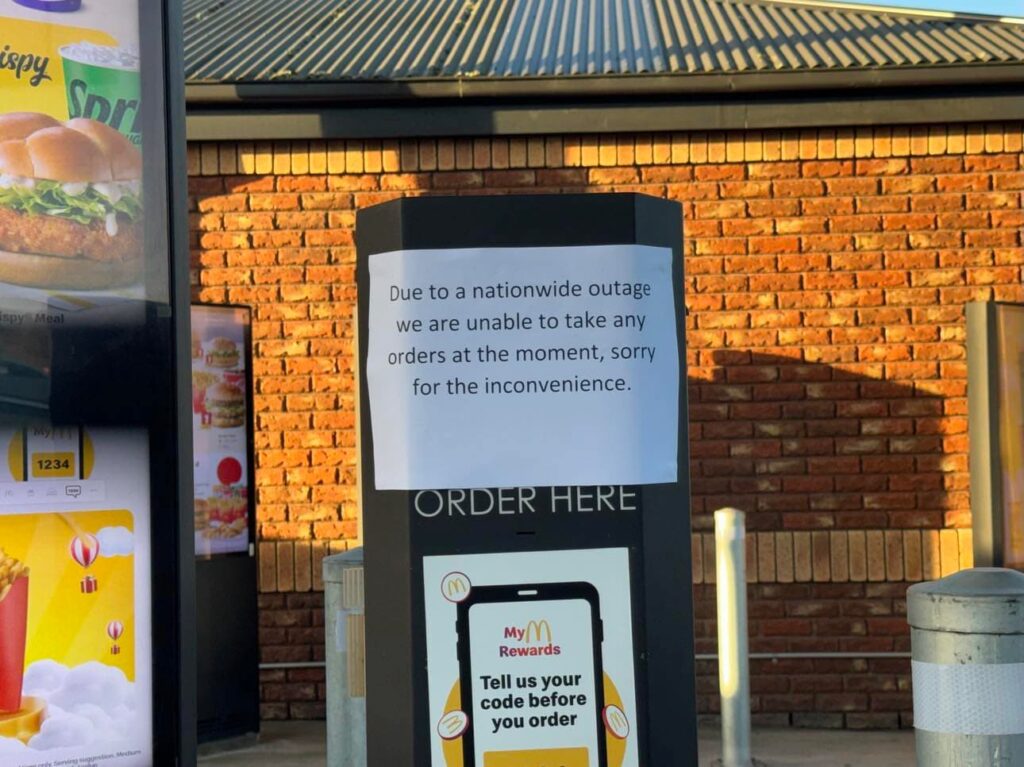 McDonald’s stores can’t take any orders due to widespread outage ...