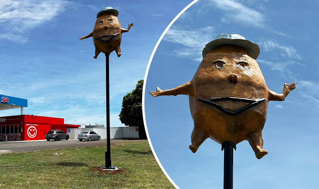 Big Spud re-erected on Tasmania’s Bass Highway after 3 month hiatus ...