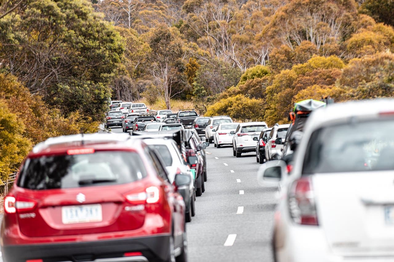 Major delays on Southern Outlet after separate crashes involving ...