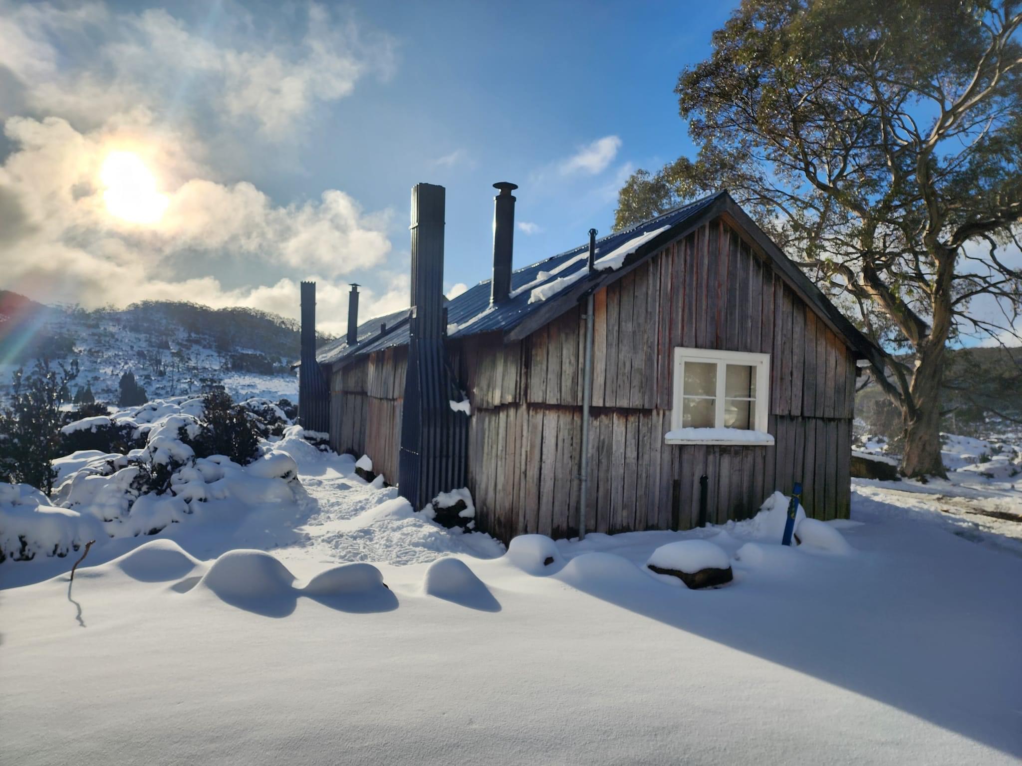 More snow and showers on the way for Tasmania after freezing mornings ...