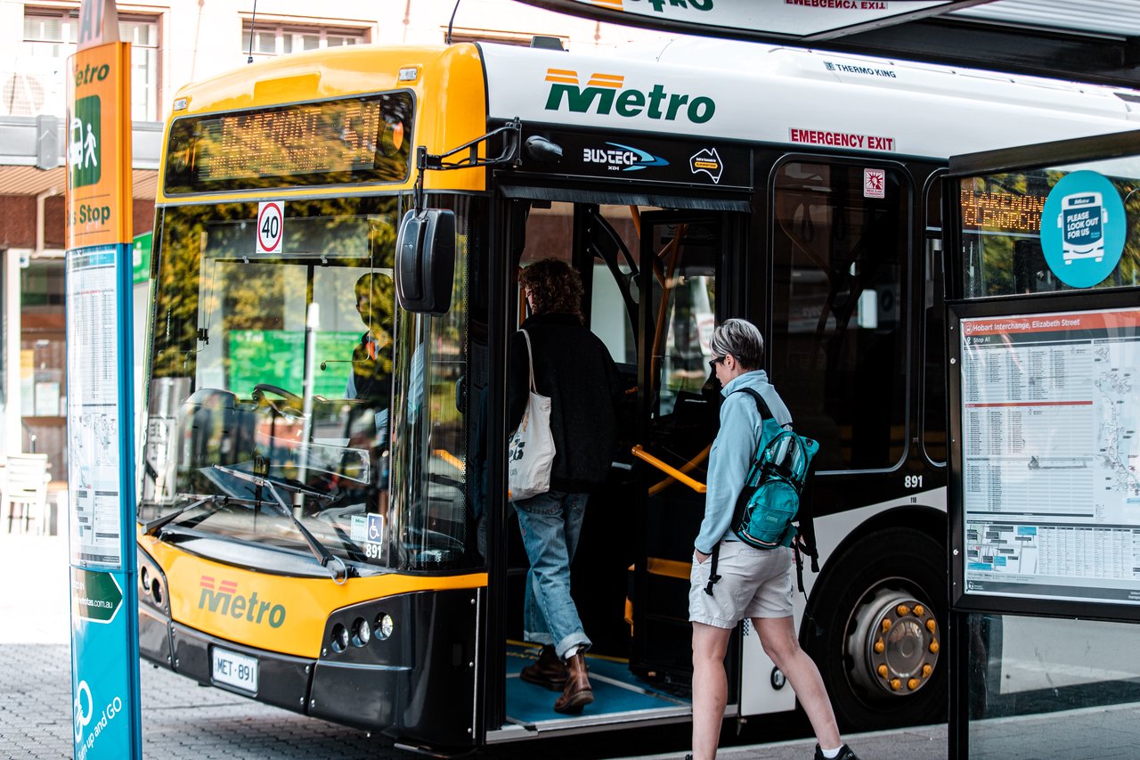 138 Tasmanian bus stops to go ‘all-access, all-weather’ - Pulse Tasmania