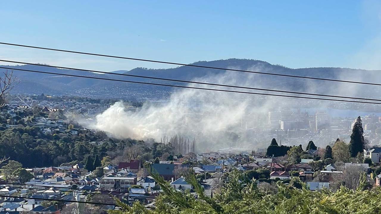 West Hobart house goes up in flames, sends smoke across city - Pulse ...